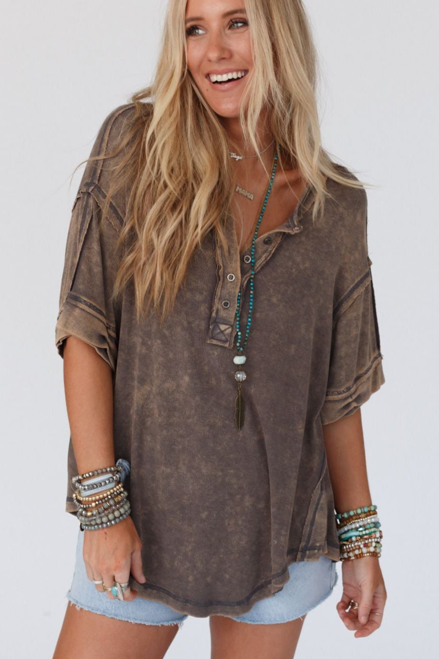 Time Flies Round Hem Top - Gray – Three Bird Nest