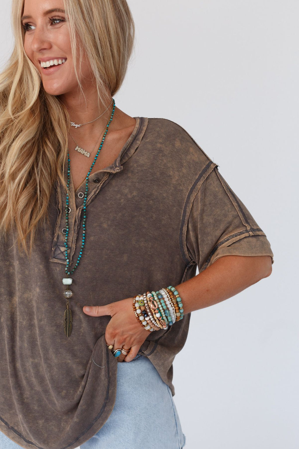 Time Flies Round Hem Top - Gray – Three Bird Nest