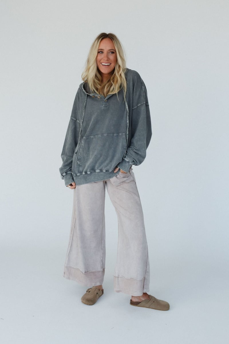 Janelle Peace Patch Sweatshirt Top - Ash | Three Bird Nest